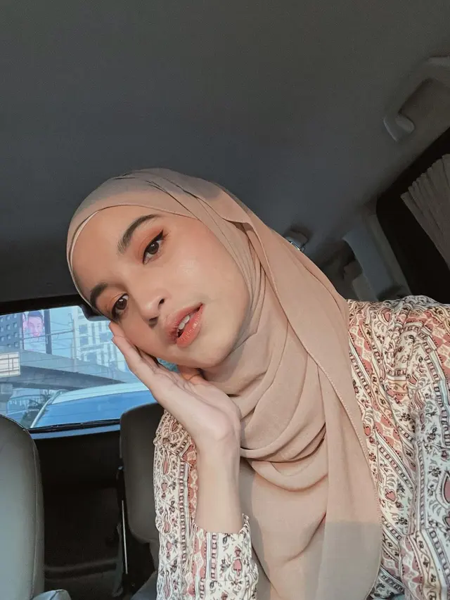 6 Potret Cut Intan Nabila, Atlet Anggar Disebut Kembaran Shireen ...
