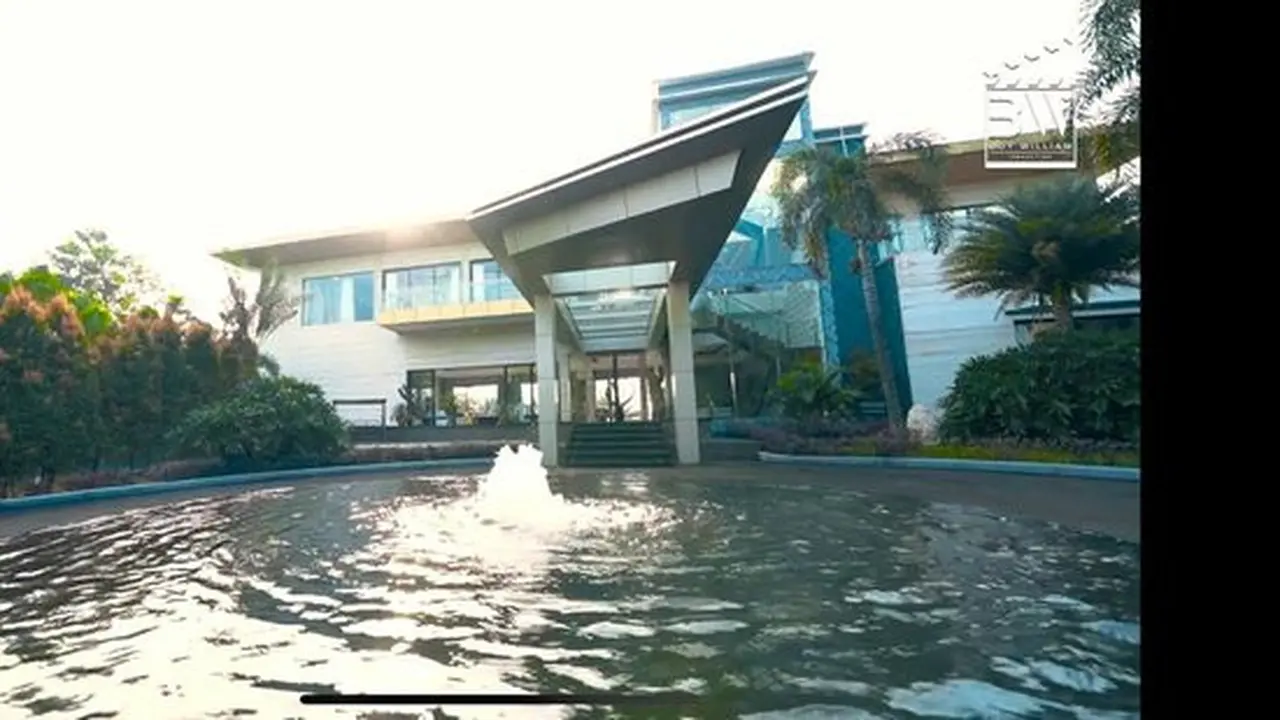 10 Potret Boy William Main ke Rumah Mewah Konglomerat Fransen Susanto ...