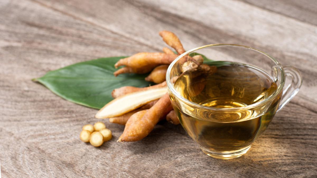 Resep Teh Temu Kunci Segar - Food Fimela.com