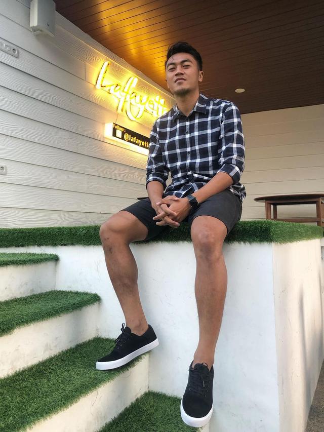 6 Gaya Kasual Rizky Dwi Febrianto di Luar Lapangan, Jadi Sorotan ...
