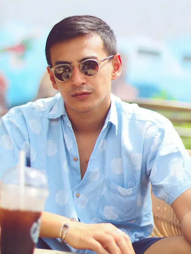 6 Potret Terbaru Habibi Hood, Tetap Awet Muda di Usia 35 Tahun - Hot ...