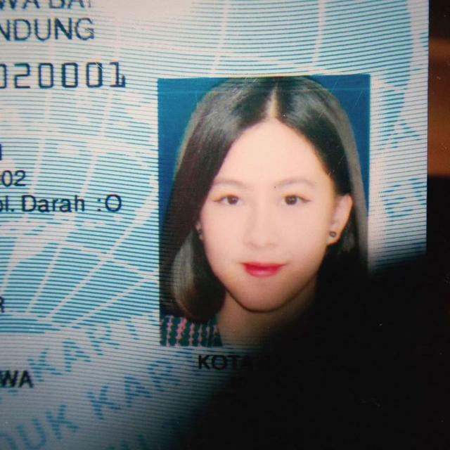 4 Potret Makeup Selebriti Saat Foto KTP, Shandy Aulia Totalitas Sewa MUA