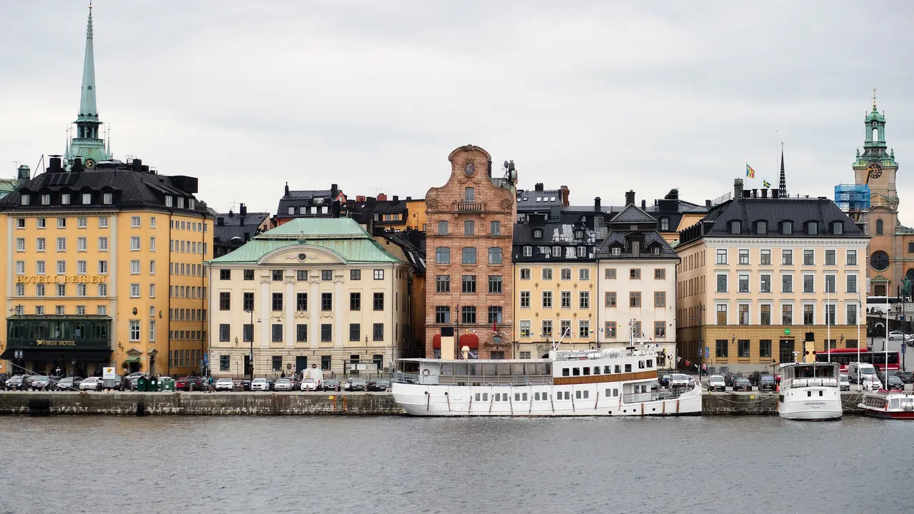 6 Fakta Menarik Swedia, Negara dengan Pegunungan Glasial dan Puluhan ...