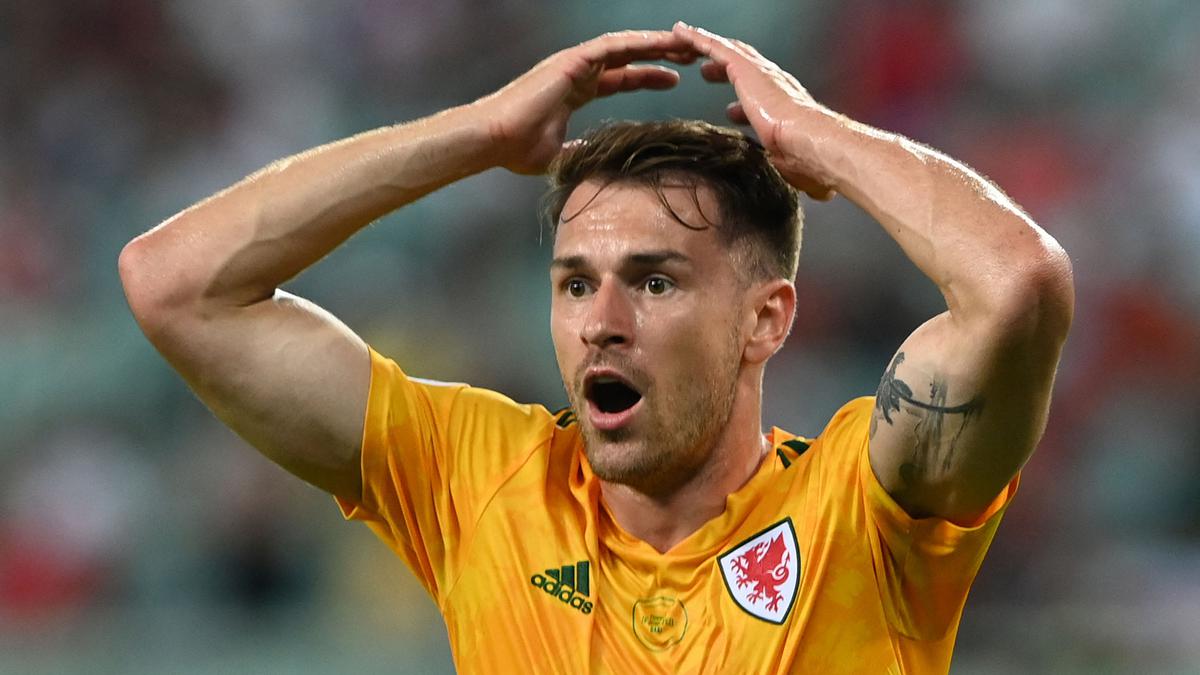 Bursa Transfer Liga Italia Gara Gara Bahasa Juventus Jual Murah Aaron