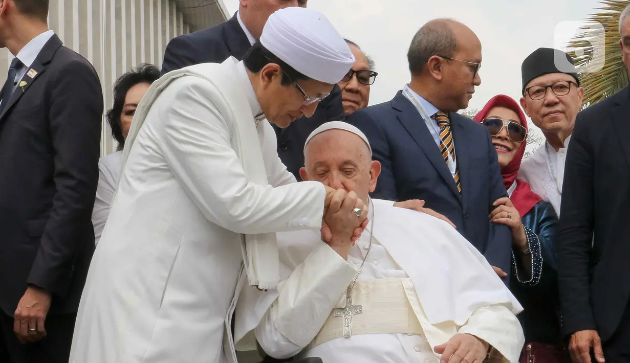 Di Istiqlal, Paus Fransiskus Hadiri Pertemuan dengan Tokoh Lintas Agama - Foto Liputan6.com