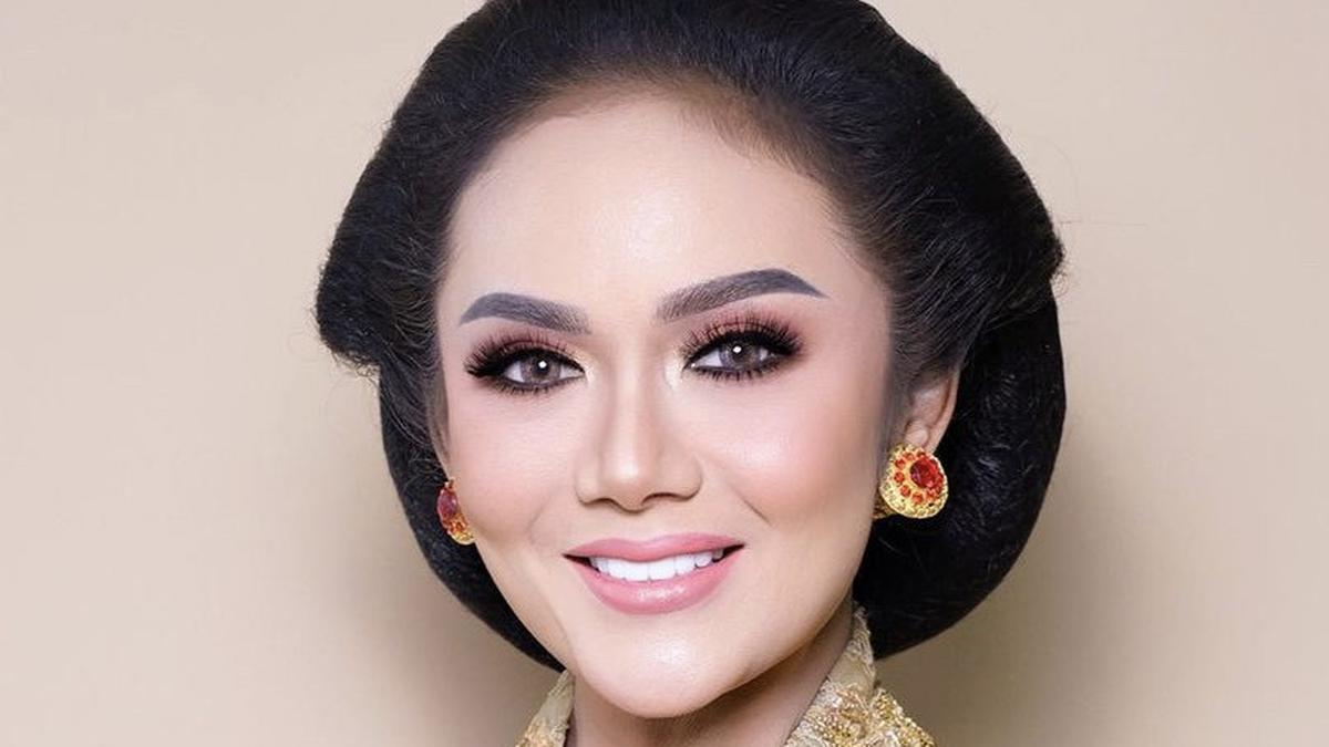 Kris Dayanti Hadiri Sidang Tahunan DPR RI, Kenakan Kebaya Songket dan ...