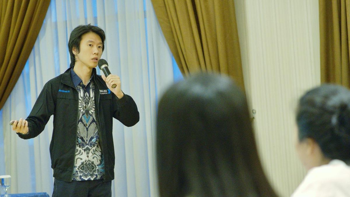 ASUS Target Produksi 50 Ribu Laptop Lebih di Batam - Regional Liputan6.com