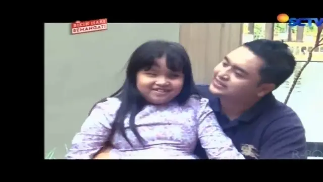 6 Potret Masa Kecil Putri Ariani, Bikin Anggun Terharu Saat Nyanyi Lagu ...