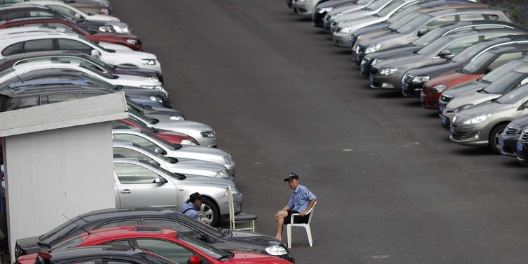 Pelindo II ambisi bangun terminal mobil terbesar di Asean - Berita ...