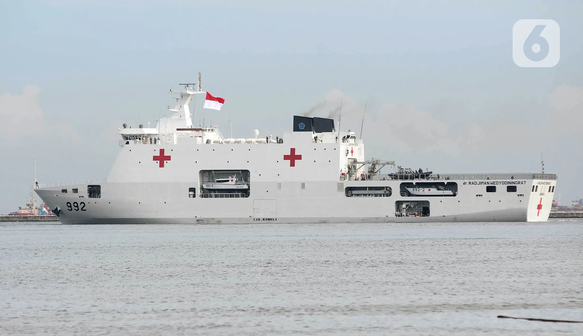 Menhan Prabowo Lepas KRI Radjiman Kirim Bantuan Kemanusiaan untuk ...