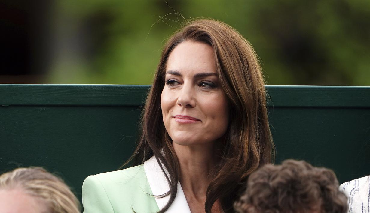 Kate Middleton Tampil Perdana di Wimbledon 2023 dengan Blazer Hijau ...
