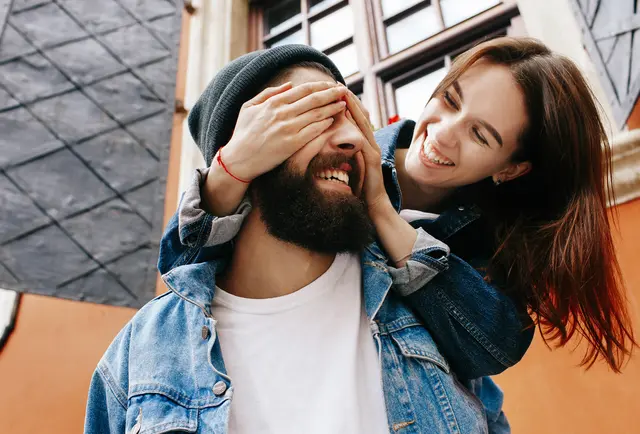 Keren Banget, Potret Anya Geraldine dengan Busana Serba Hitam ...