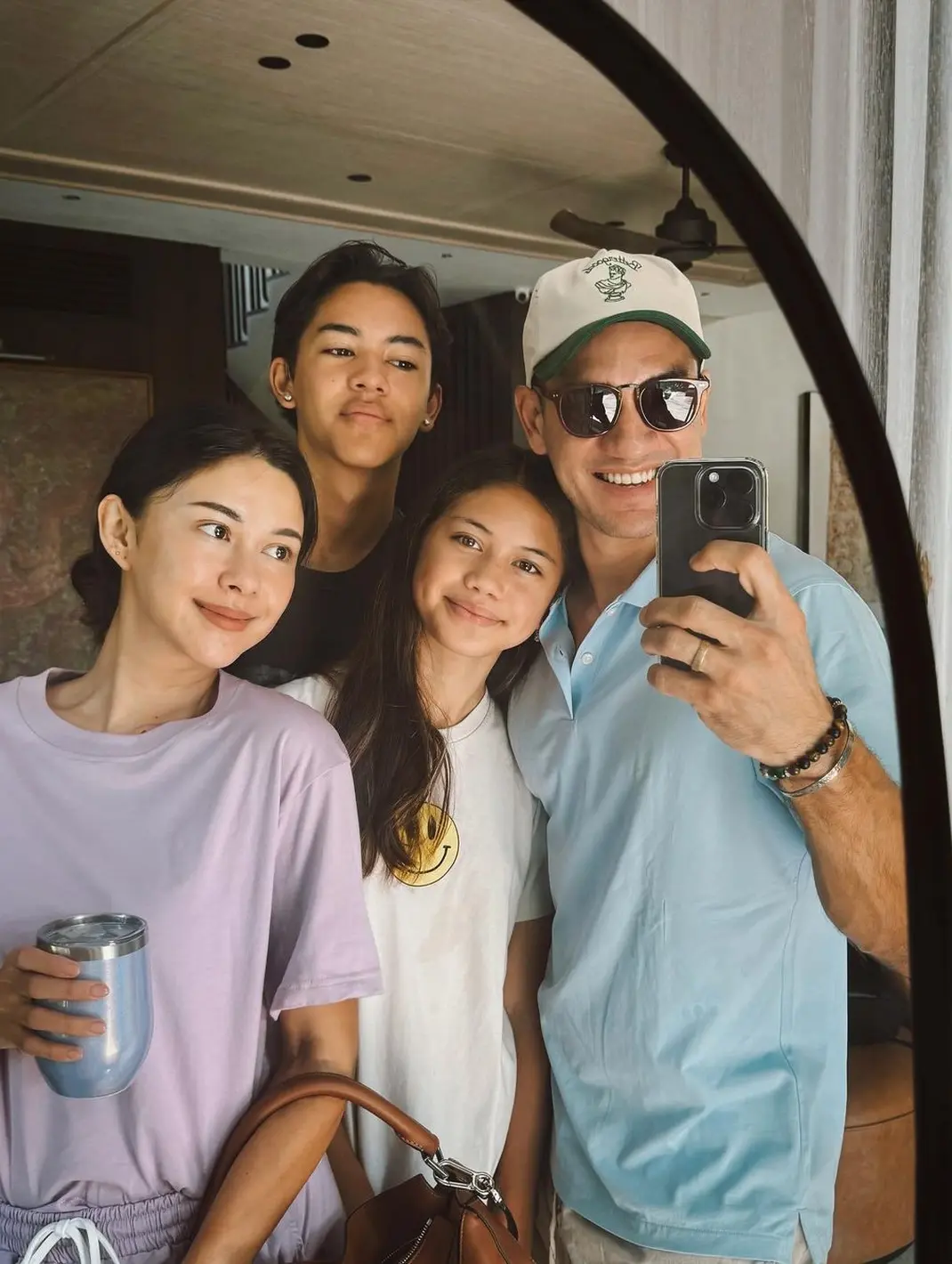 6 Potret Ganteng Jason Deandra White, Putra Andrew White dan Nana Mirdad Punya Paras dan Gaya ...