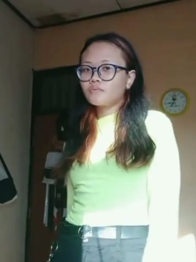 Videonya Viral Disebut Mirip Sule, Ini 6 Potret Amanda Putri - Hot ...