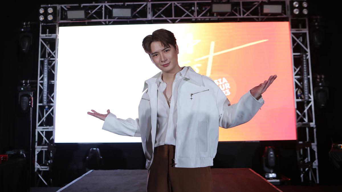 Krist Perawat Gelar Konser di Jakarta, Tampil Memesona Akui Mulai Suka ...