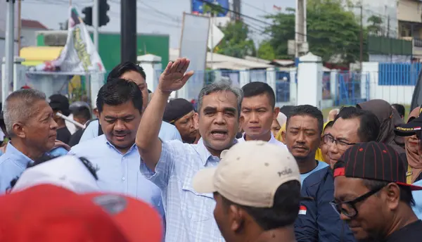 Prabowo Dinilai Sosok Capres Ideal yang Didukung Berbagai Segmen ...