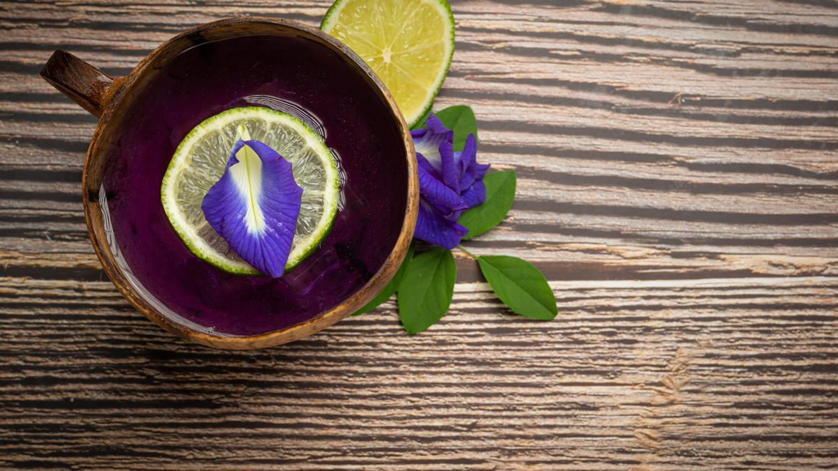 Resep Teh Bunga Telang Lemon untuk Turunkan Gula Darah