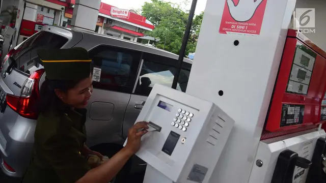 Percepat Transaksi, Beli BBM di SPBU Pertamina Bisa Nontunai - Bisnis ...
