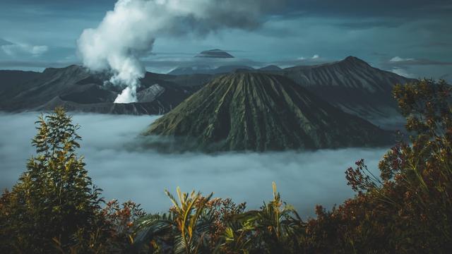 6 Penyebab Gunung Meletus yang Paling Umum Beserta Tanda dan Dampaknya ...
