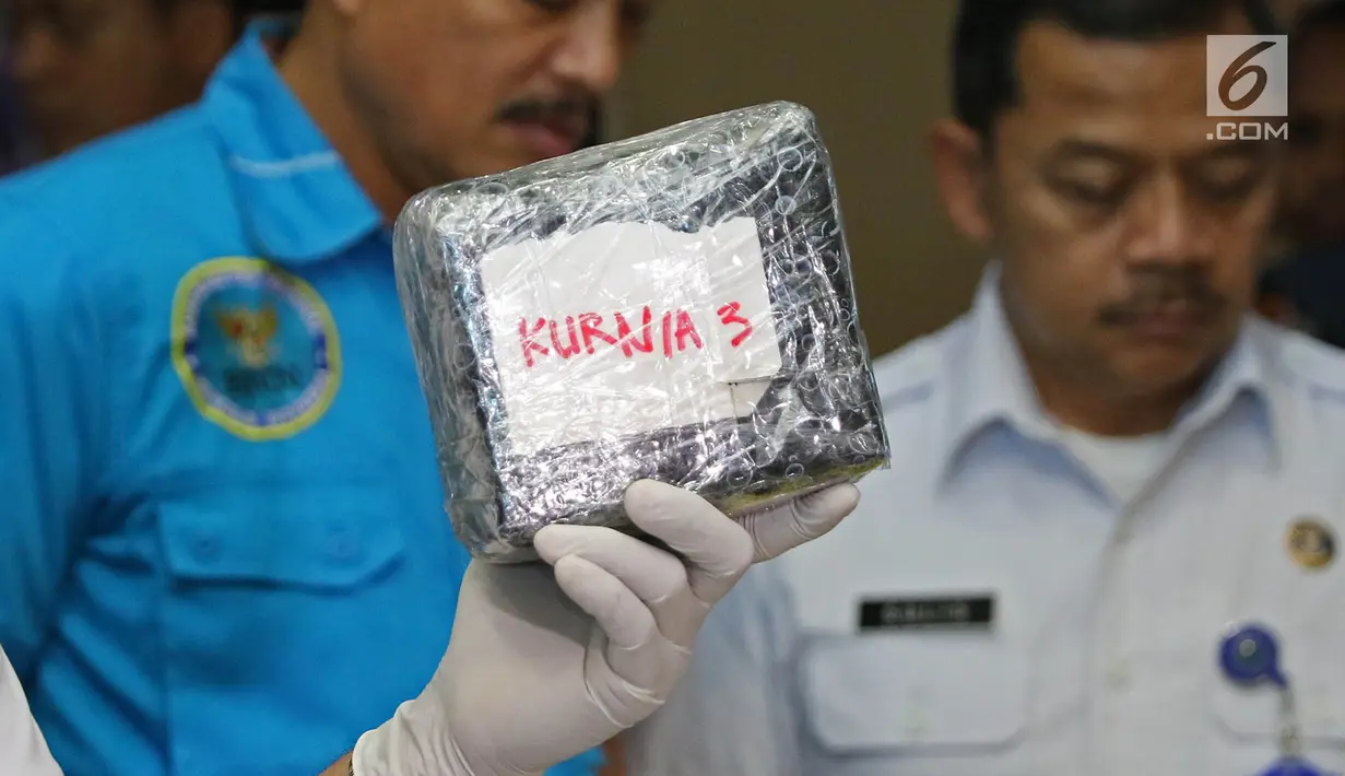PHOTO: BNN dan Bea Cukai Gagalkan Penyelundupan 137 Kg Sabu dan 42 Ribu Pil Ekstasi - Foto ...
