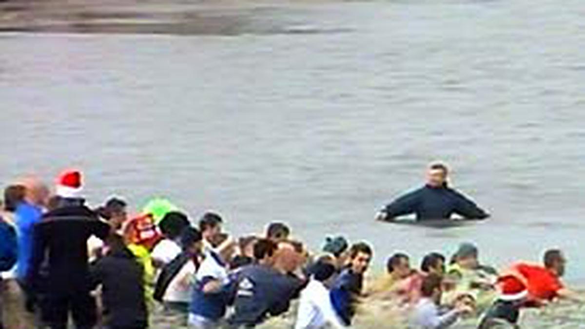 Lomba Lari Lumpur di Inggris - Global Liputan6.com