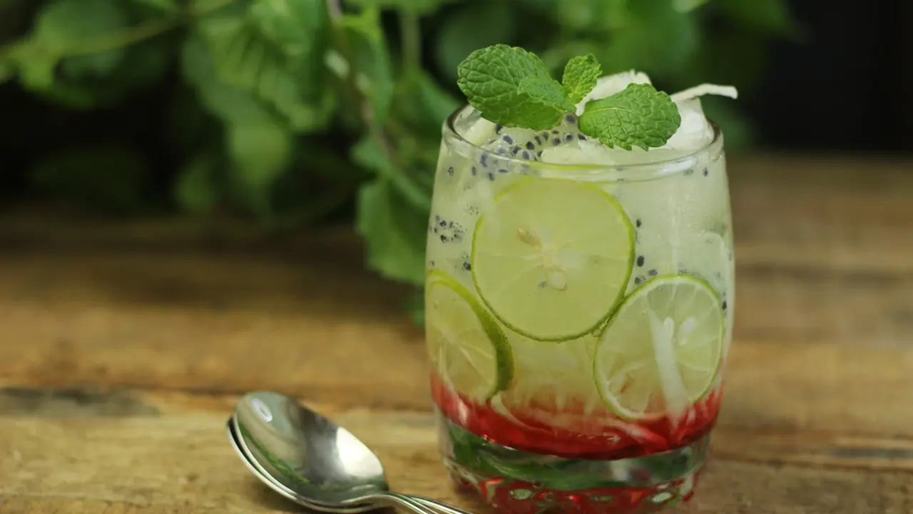 5 Resep Es Kopyor Segar Manis yang Cocok Diminum Siang Hari - Food ...