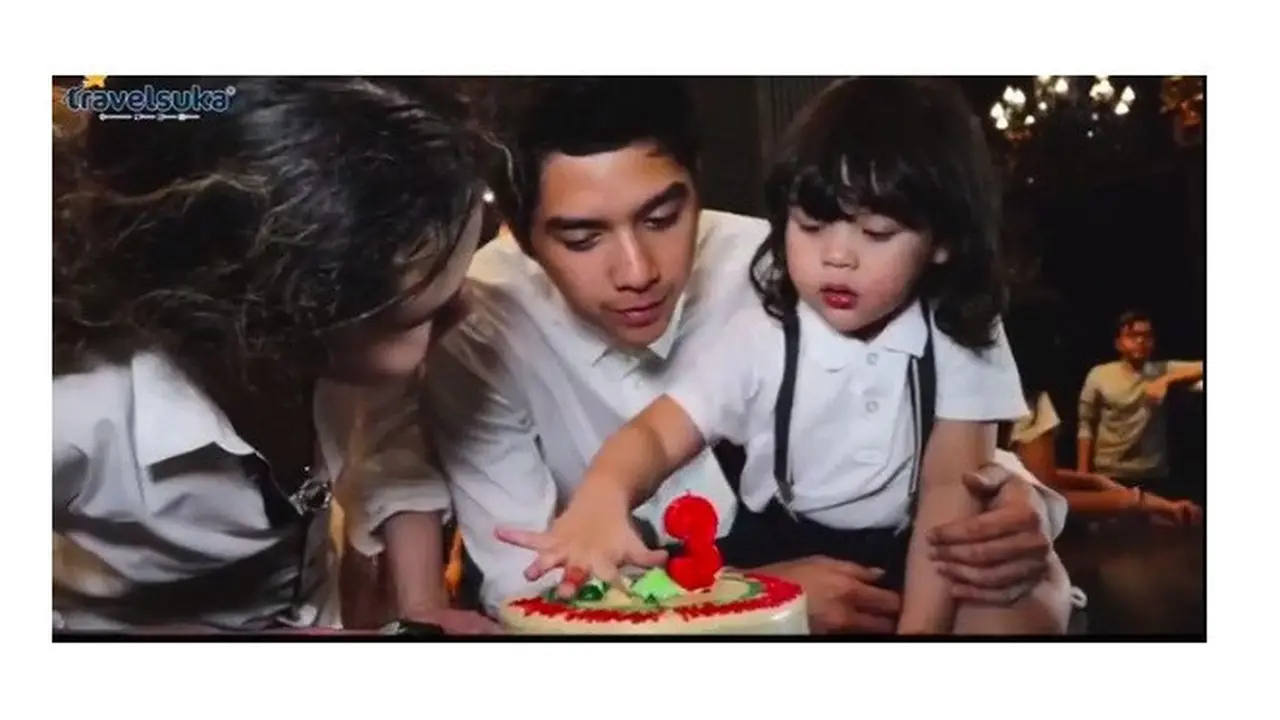 7 Potret Kebersamaan Al, El, Dul dengan Ali, Putra Bungsu Ahmad Dhani ...