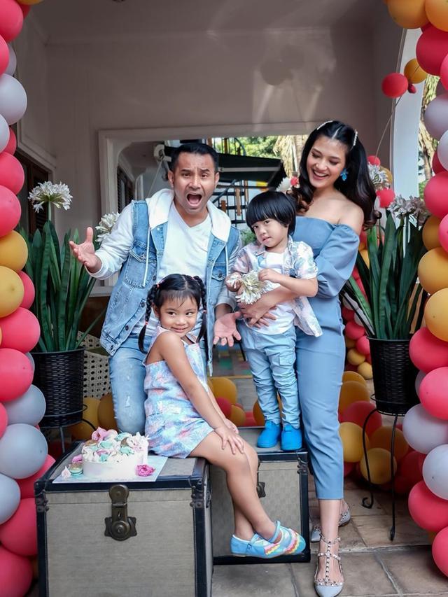 Sempat Tak Direstui, Ini 6 Potret Perjalanan Cinta Judika dan Duma ...