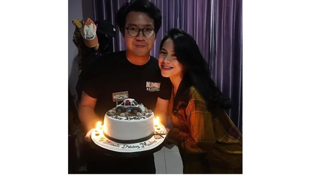 6 Potret Romantis Zevana Idola Cilik dan Suami, Bak ABG Pacaran ...