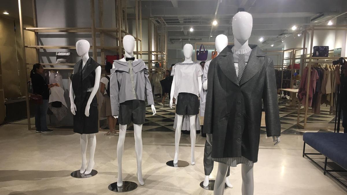 Busana Karya 100 Desainer Indonesia dalam 1 Toko di Bali - Fashion ...