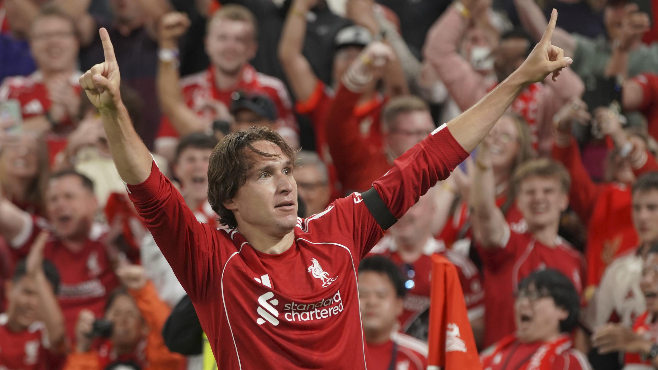 Hasil Liverpool vs Bournemouth: Drama Enam Gol, Chiesa dan Salah Bawa ...