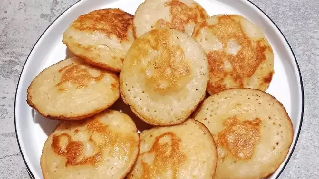 3 Resep Pinukuik, Nikmatnya Pancake Khas Minang - Lifestyle Liputan6.com
