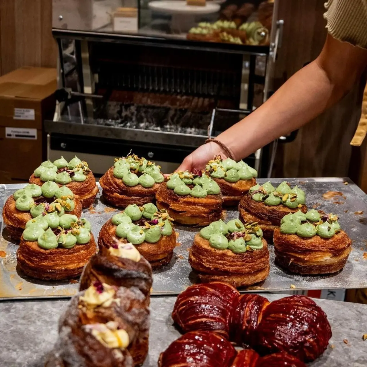 Viral Toko Roti Hits di Yogyakarta Dituding Jiplak Bakery Australia ...