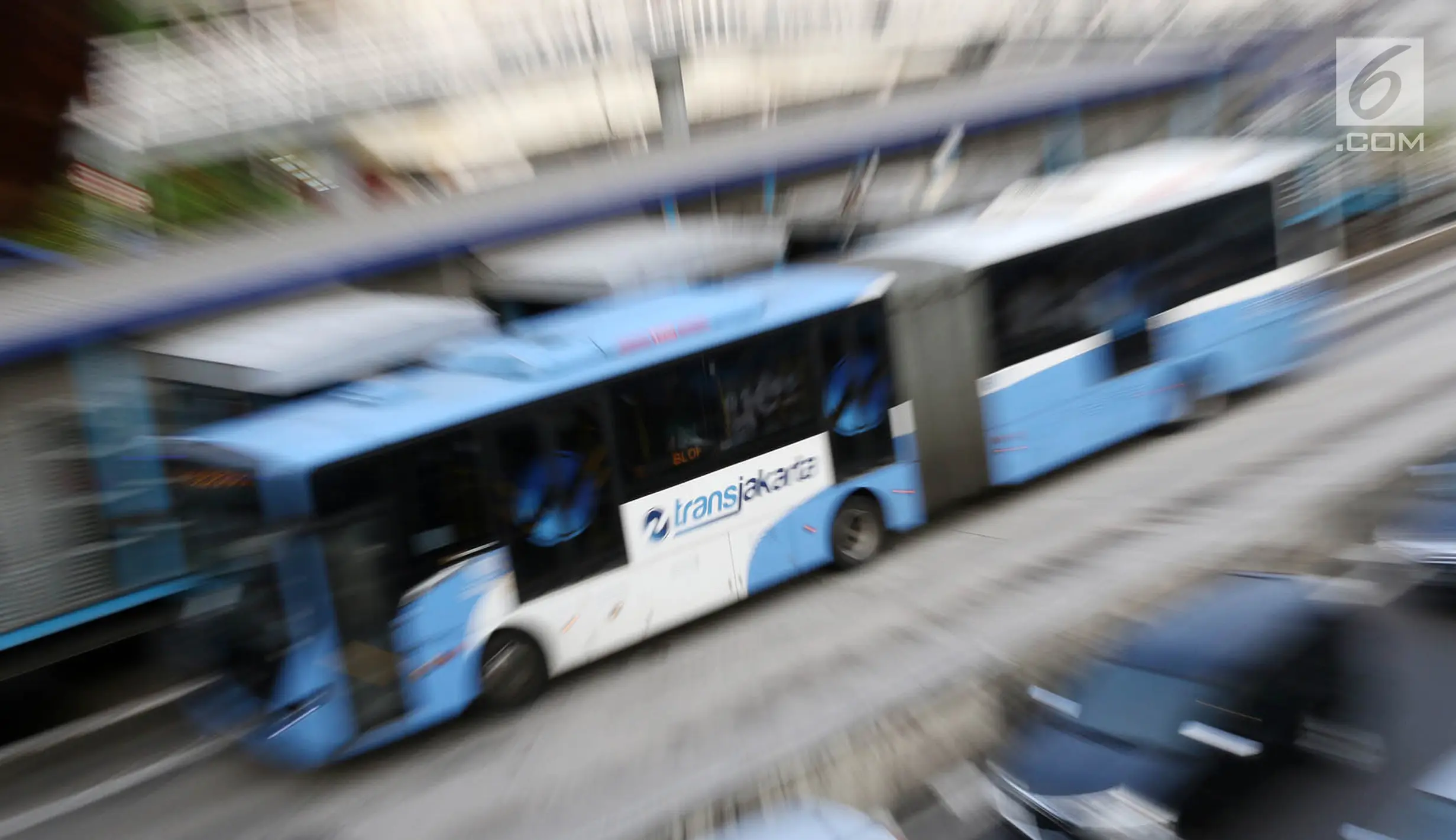 Transjakarta Targetkan 185 Juta Penumpang Sepanjang Tahun 2017 - Foto ...