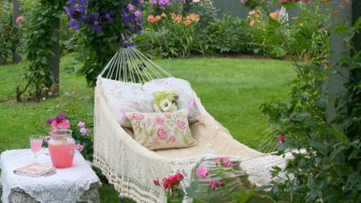 10 Kebun Bunga Cantik Yang Ingin Anda Miliki di Halaman Rumah