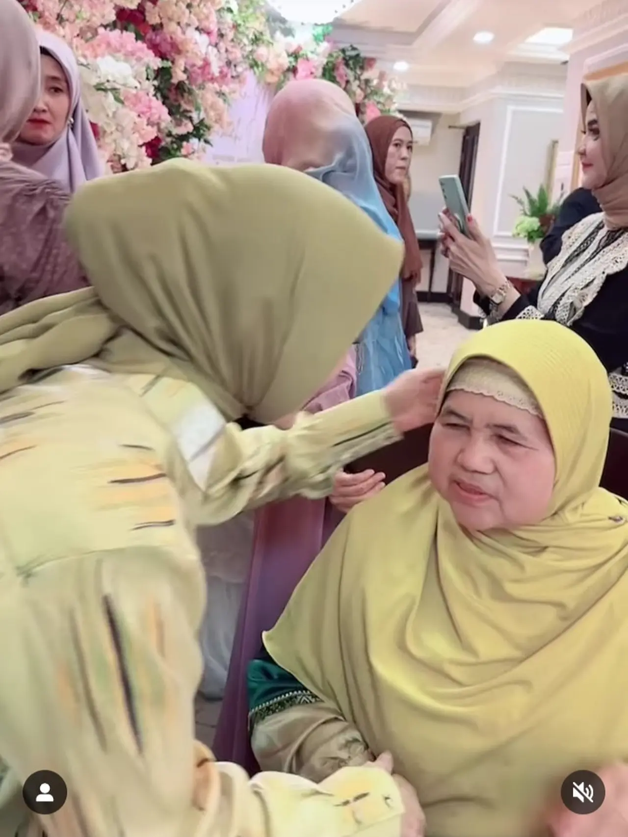 6 Momen Mamah Dedeh Ultah ke-72, Yuni Shara hingga Iis Dahlia Hadir di ...