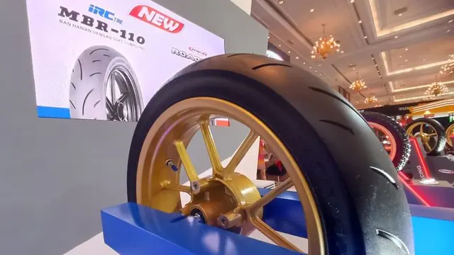 IRC MBR-110 Buat NMax Siap Menyapa Tahun Depan - Otomotif Liputan6.com