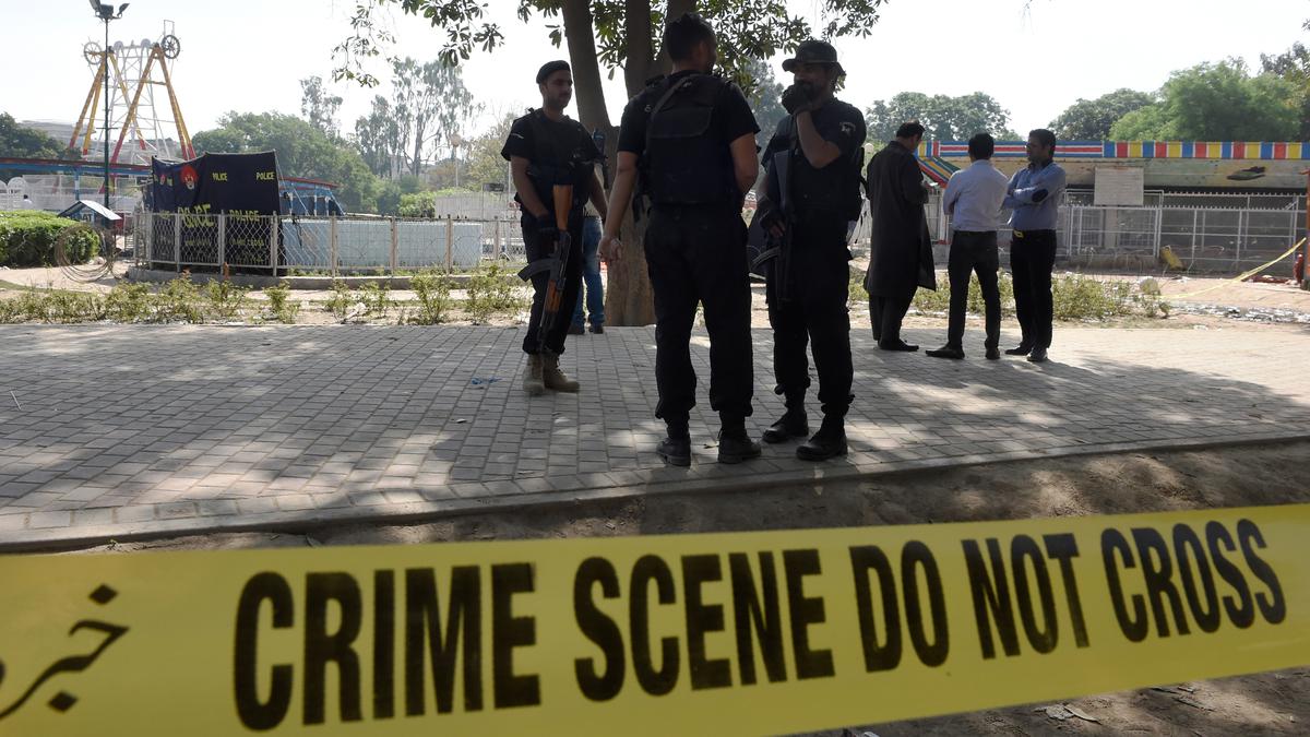 Polisi Tahan 200 Orang Terkait Bom Pakistan - Global Liputan6.com