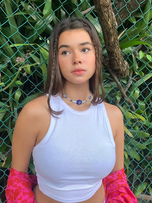 Fakta Menarik Maria Theodore, Artis Cantik Keturunan Bule yang Ternyata ...