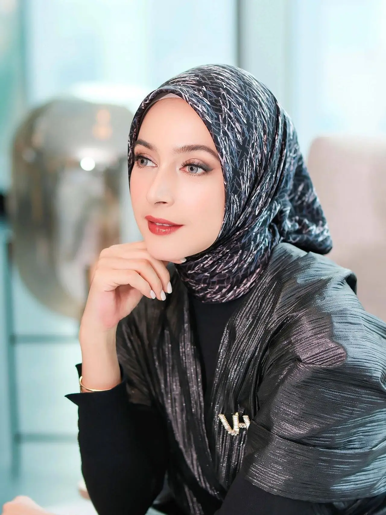 5 Tren Hijab 2025 yang Lagi Hits, Bikin Kamu Makin Stylish! - Islami ...