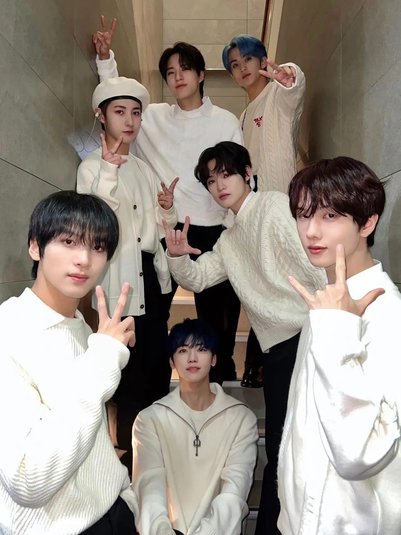 Renjun NCT Dream Tampil Solo di Majalah Loading China, NCTzen Ingin ...