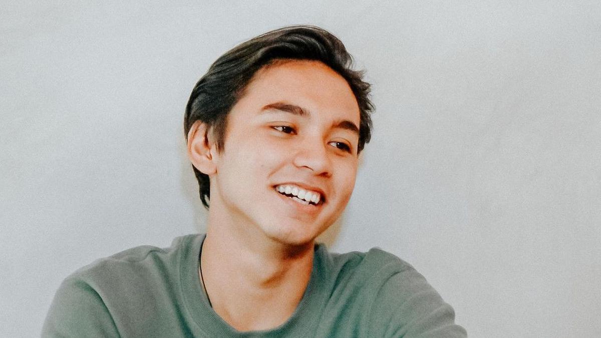 Lagu Perdana Ekhsan Berjudul Hatimu Yang Sebenarnya Diputar Serentak di ...