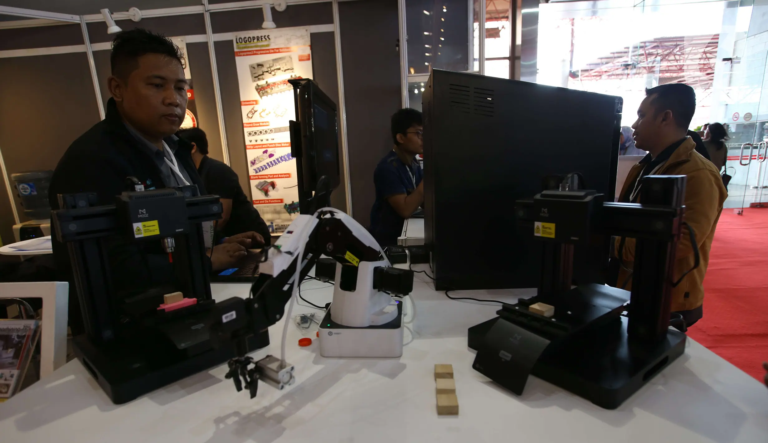 FOTO: Pameran Manufacturing Indonesia Tampilkan Teknologi Terbaru ...