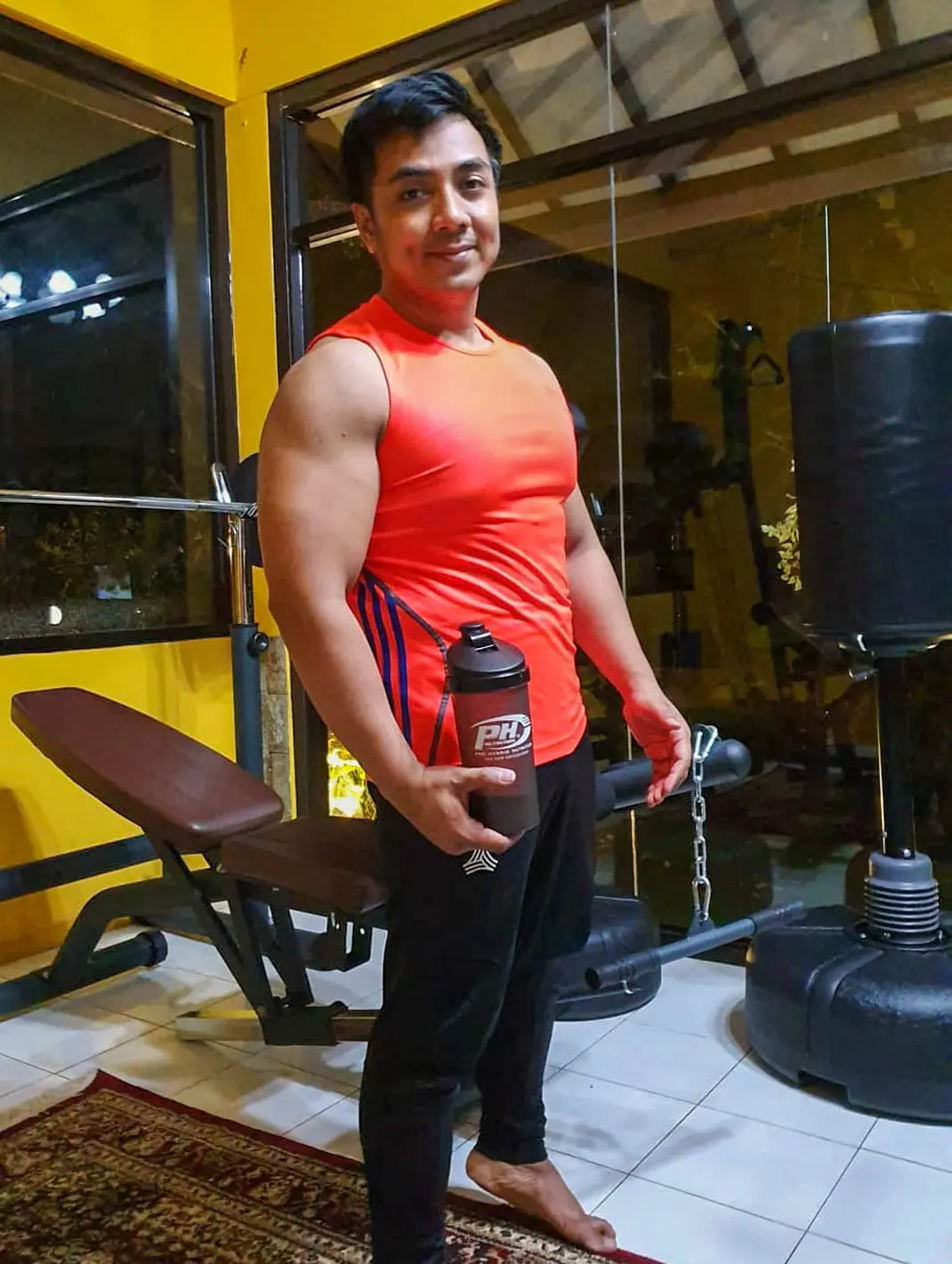 FOTO: Riza Muhammad, Ustaz Berbadan Kekar yang Gemar Berolahraga - Foto ...