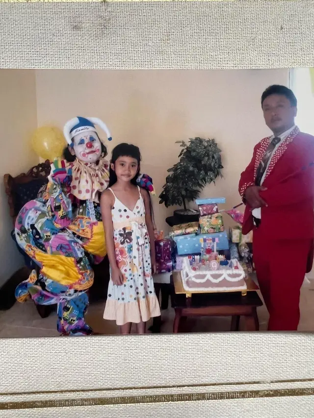 6 Potret Lawas Ultah ke-9 Permesta Dhyaz, Gaya Farida Nurhan Bikin ...