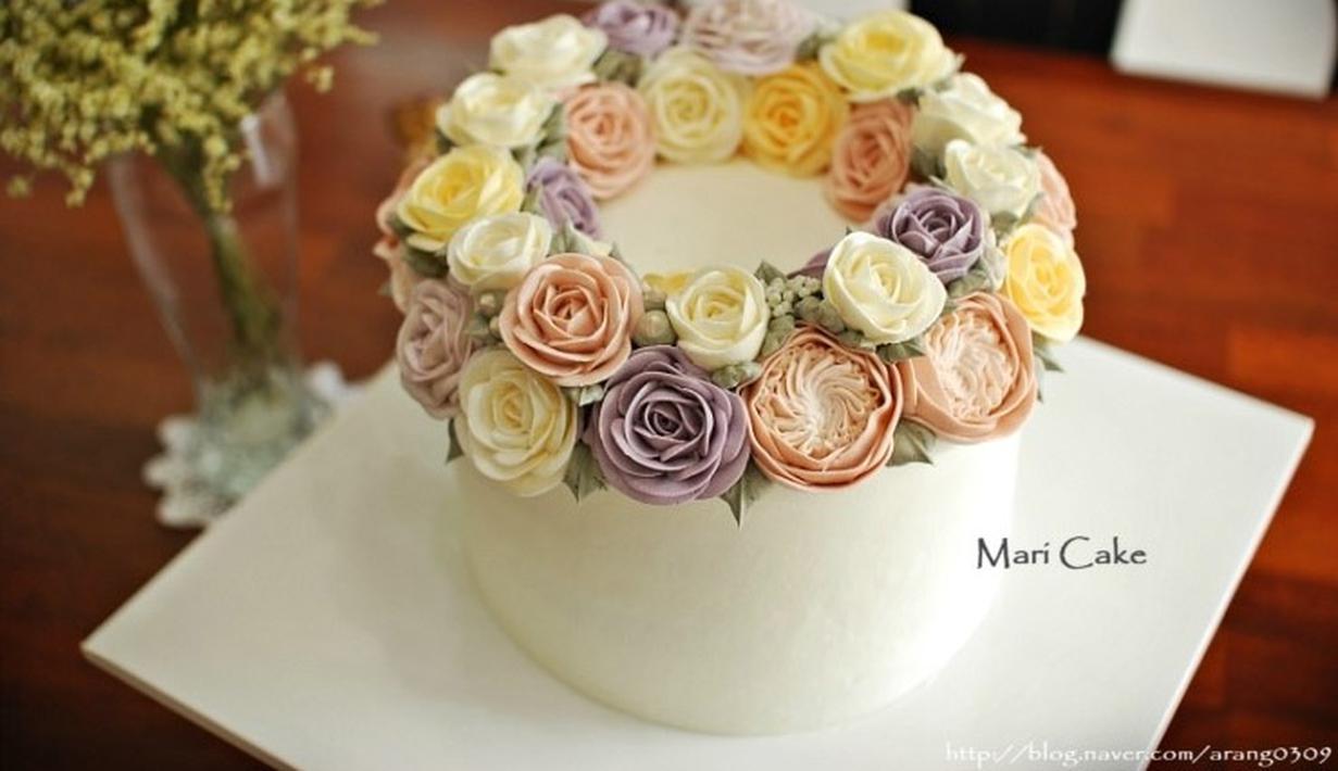 Cantik Seperti Aslinya, Kumpulan Bunga Hias Ini Ternyata Kue Untuk ...