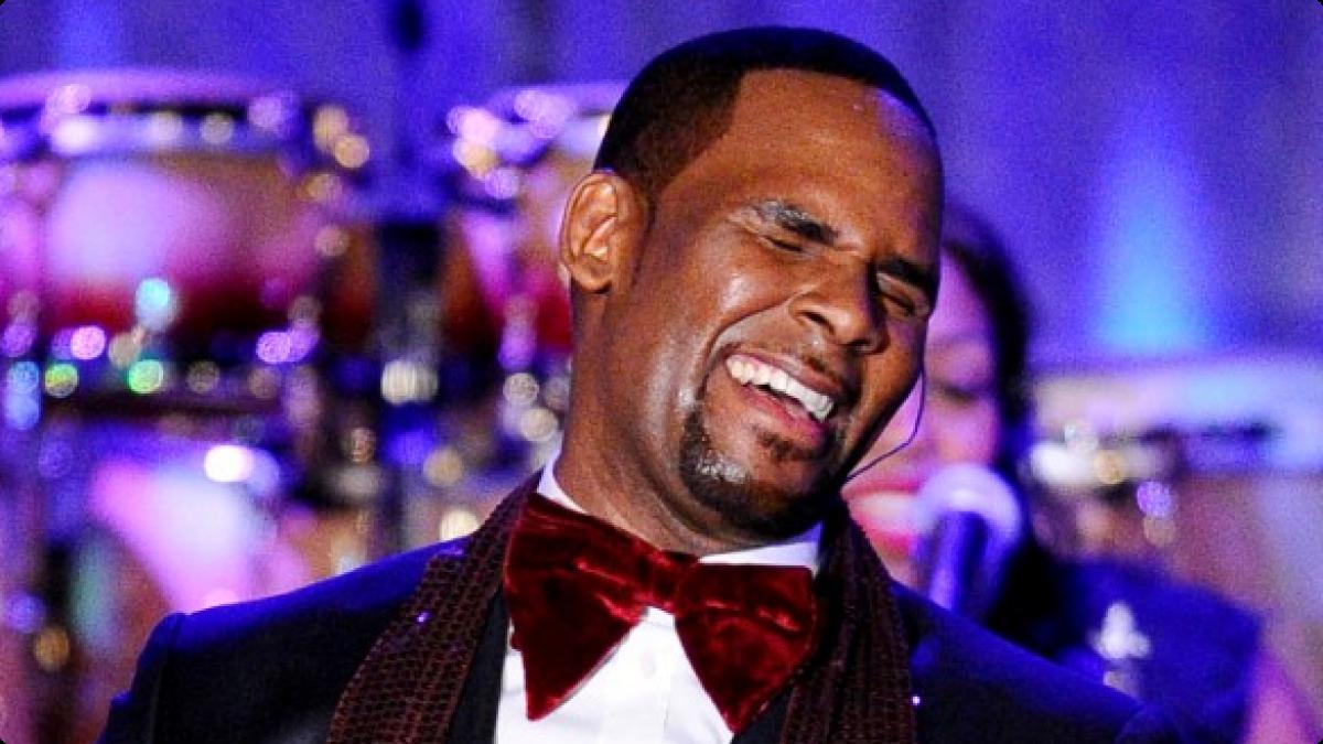 Masa Lalu Kelam, R. Kelly Dihapus dari Festival Ohio - ShowBiz Liputan6.com