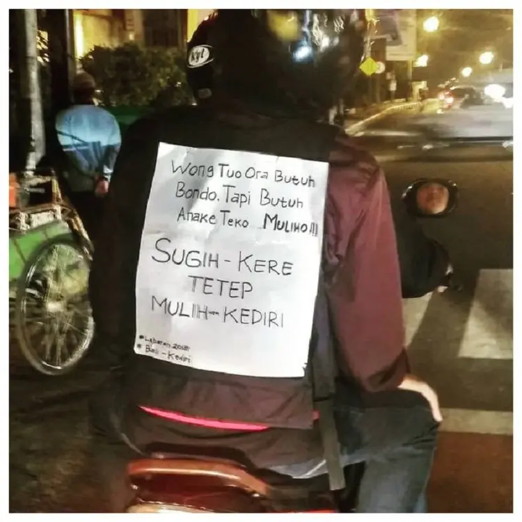 15 Meme Tulisan Curhat di Belakang Pemudik, Sukses Bikin Tertawa di ...