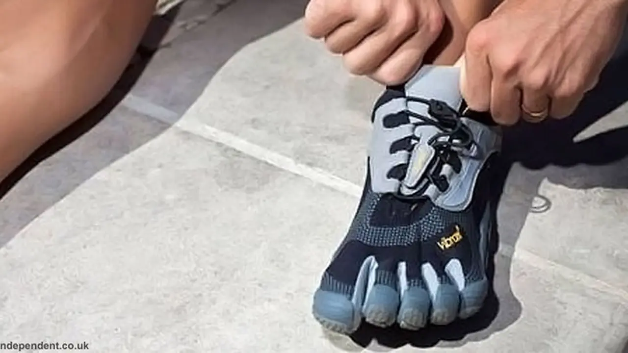 Sepatu dengan Jari-jari Ini, Amankah? - Health Liputan6.com