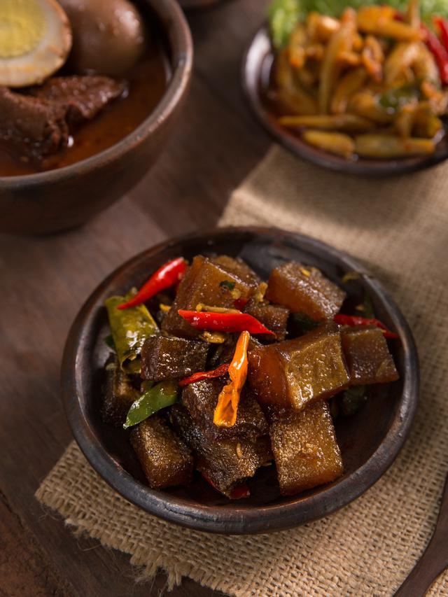 5 Resep Olahan Kikil Cocok untuk Menu Makan Keluarga - Food Fimela.com